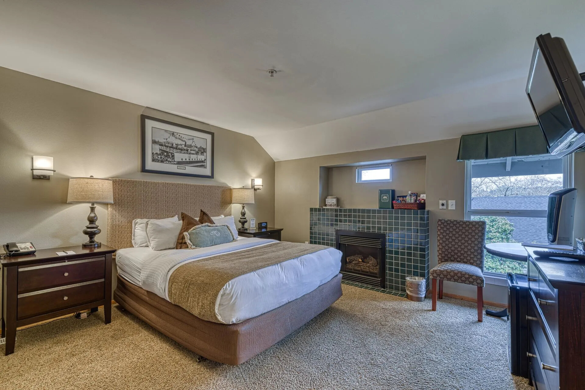 Take a Tour - Maritime Inn